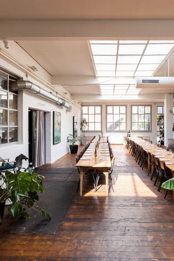 Weinbar und Restaurant in der Binz in Zürich | chez Smith